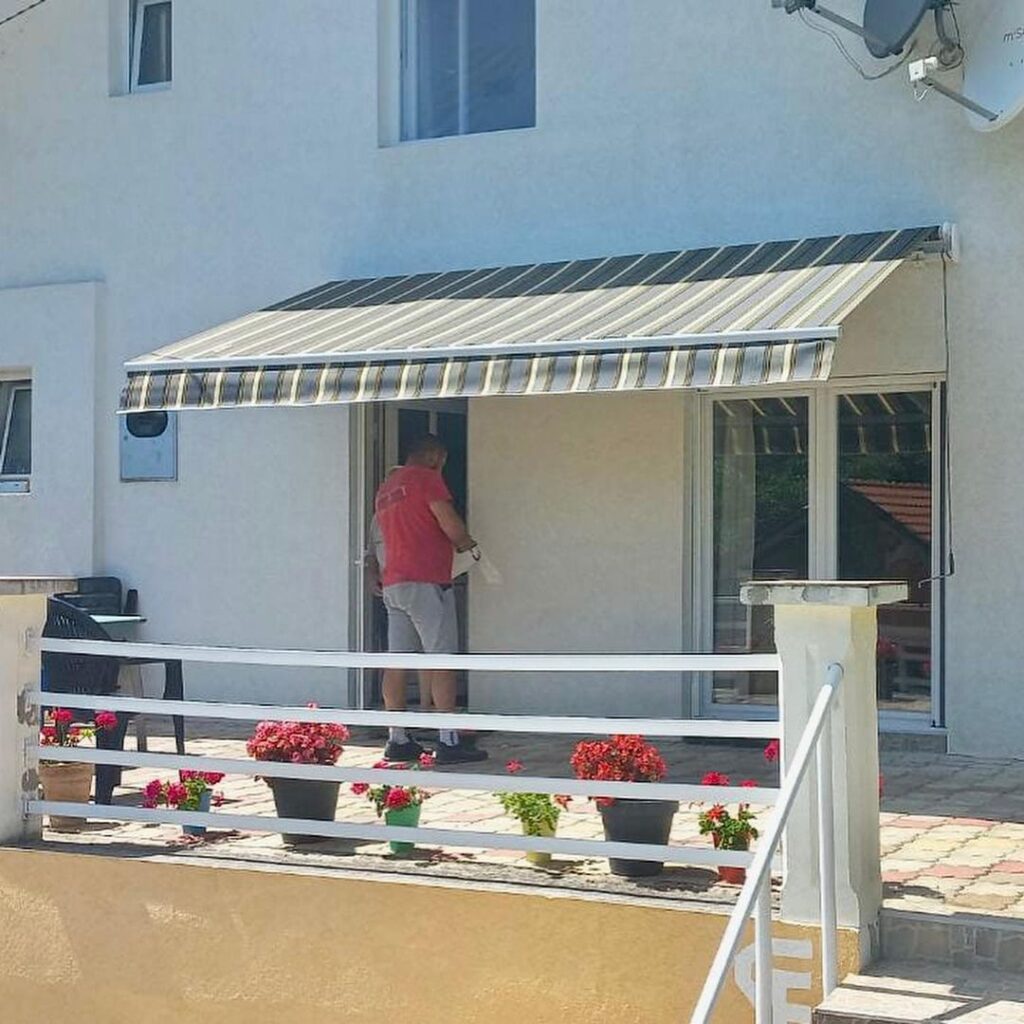 Teras Pergole Modelleri 2026 - Pergola Tente Fiyatları